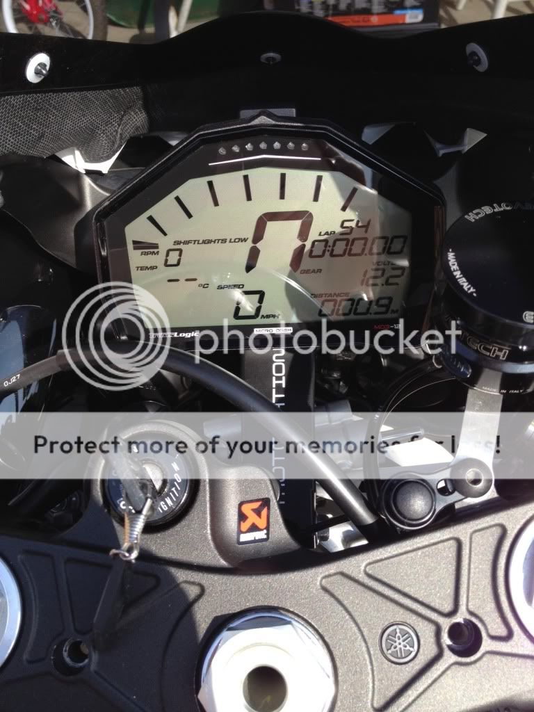 I installed a Translogic dash | Yamaha R1 Forum: YZF-R1 Forums